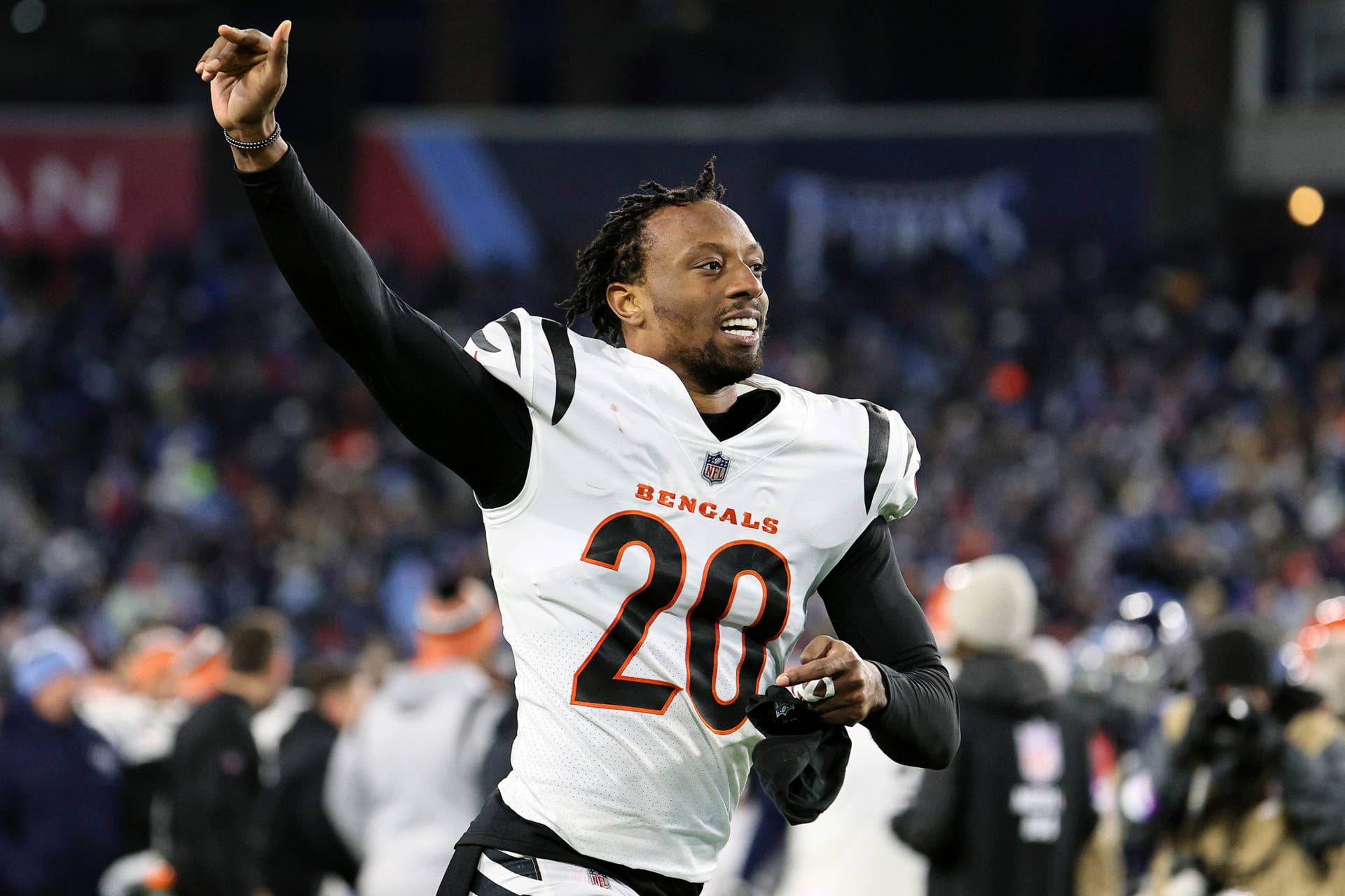 NFL World Reacts To Bengals Starter's Controversial Tweet - The Spun