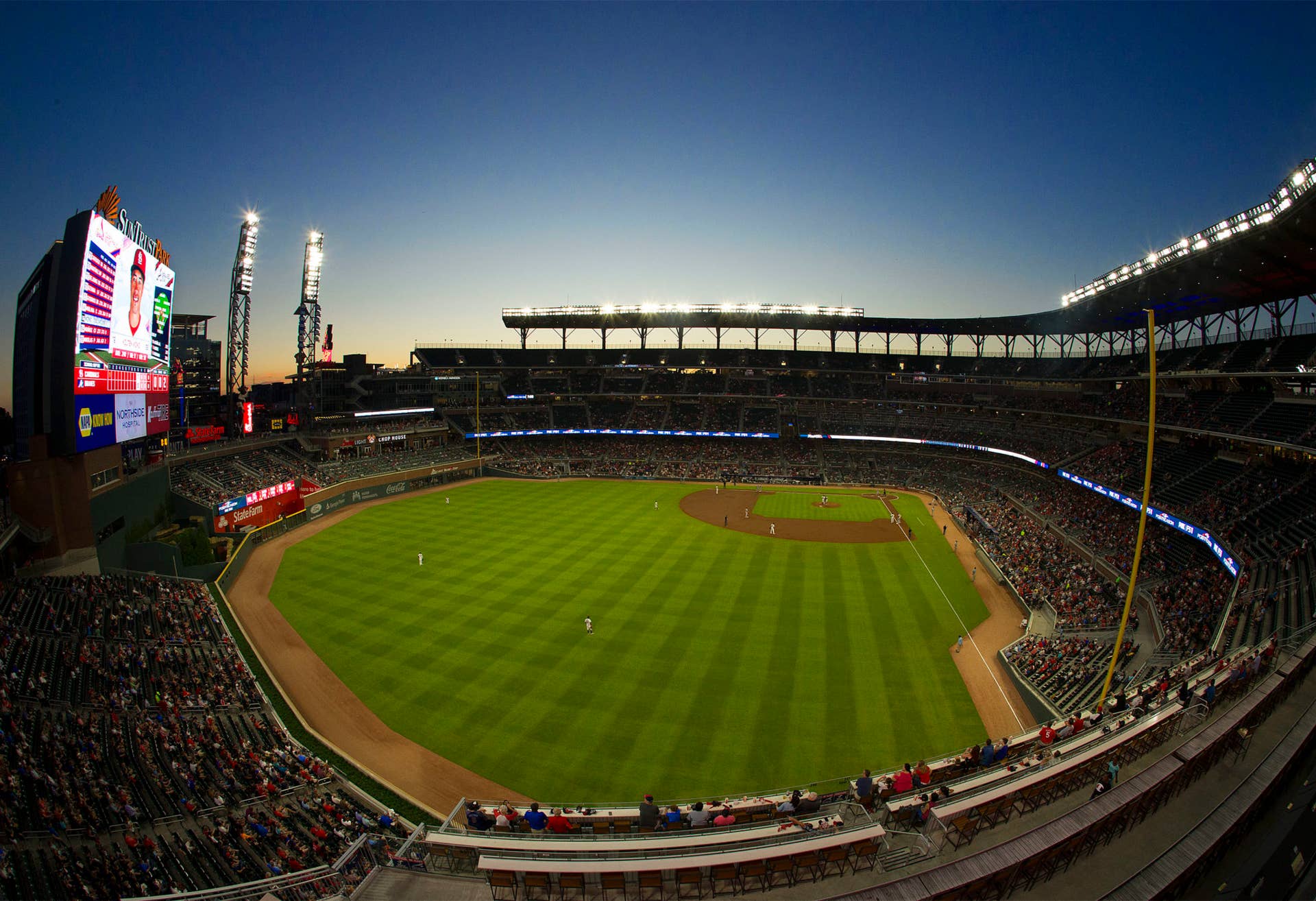 Former MLB Pitcher Is Dead From Heart Attack At 37 - The Spun