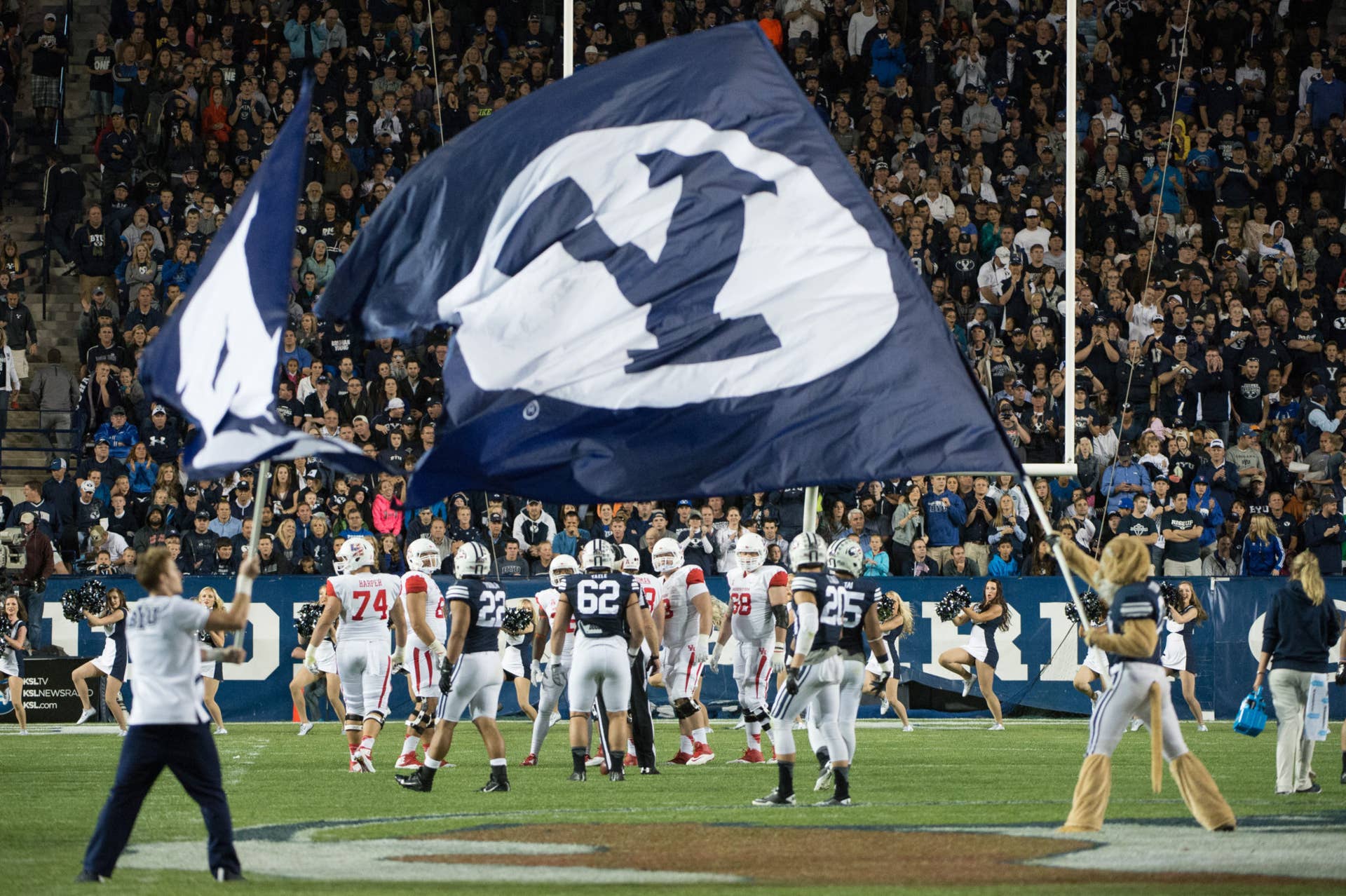 BYU Had One Of The Craziest Fake Field Goal Attempts Ever - The Spun