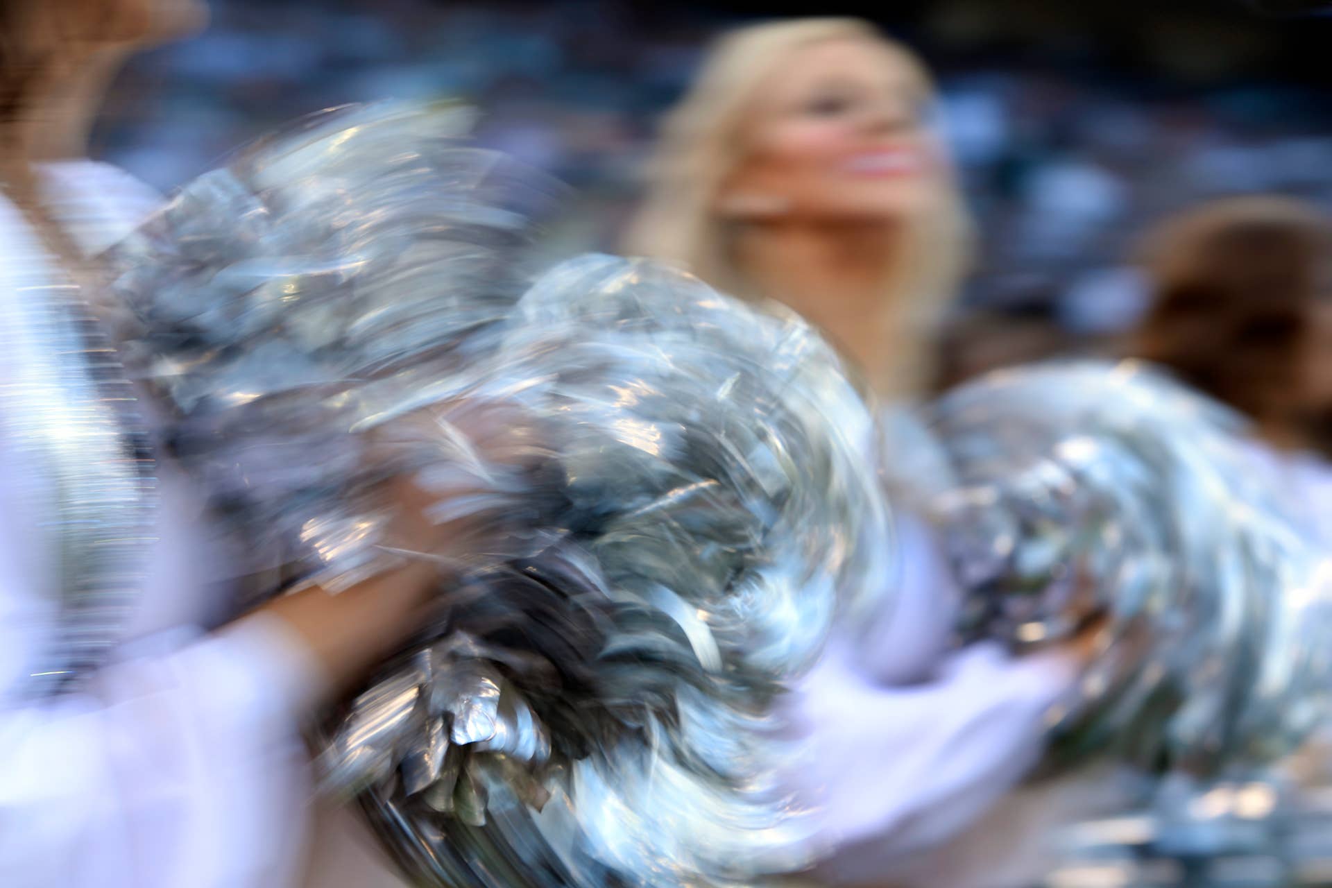 'Gothic' College Football Cheerleader Goes Viral On ESPN During Bowl ...