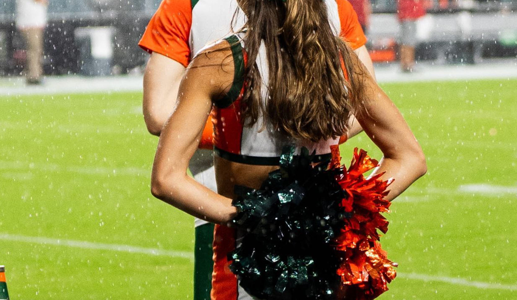 'Wow' - Stunning Miami Cheerleader Goes Viral During Big Win - The Spun