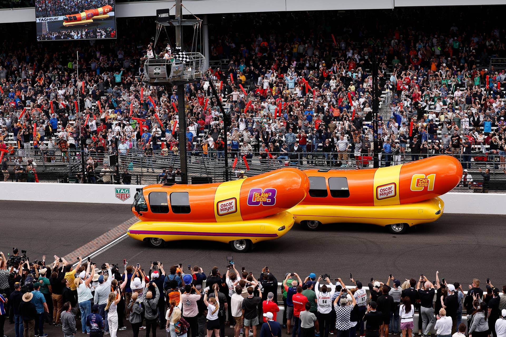 Oscar Mayer Wienie 500 Race's Anthem Decision Goes Viral - The Spun