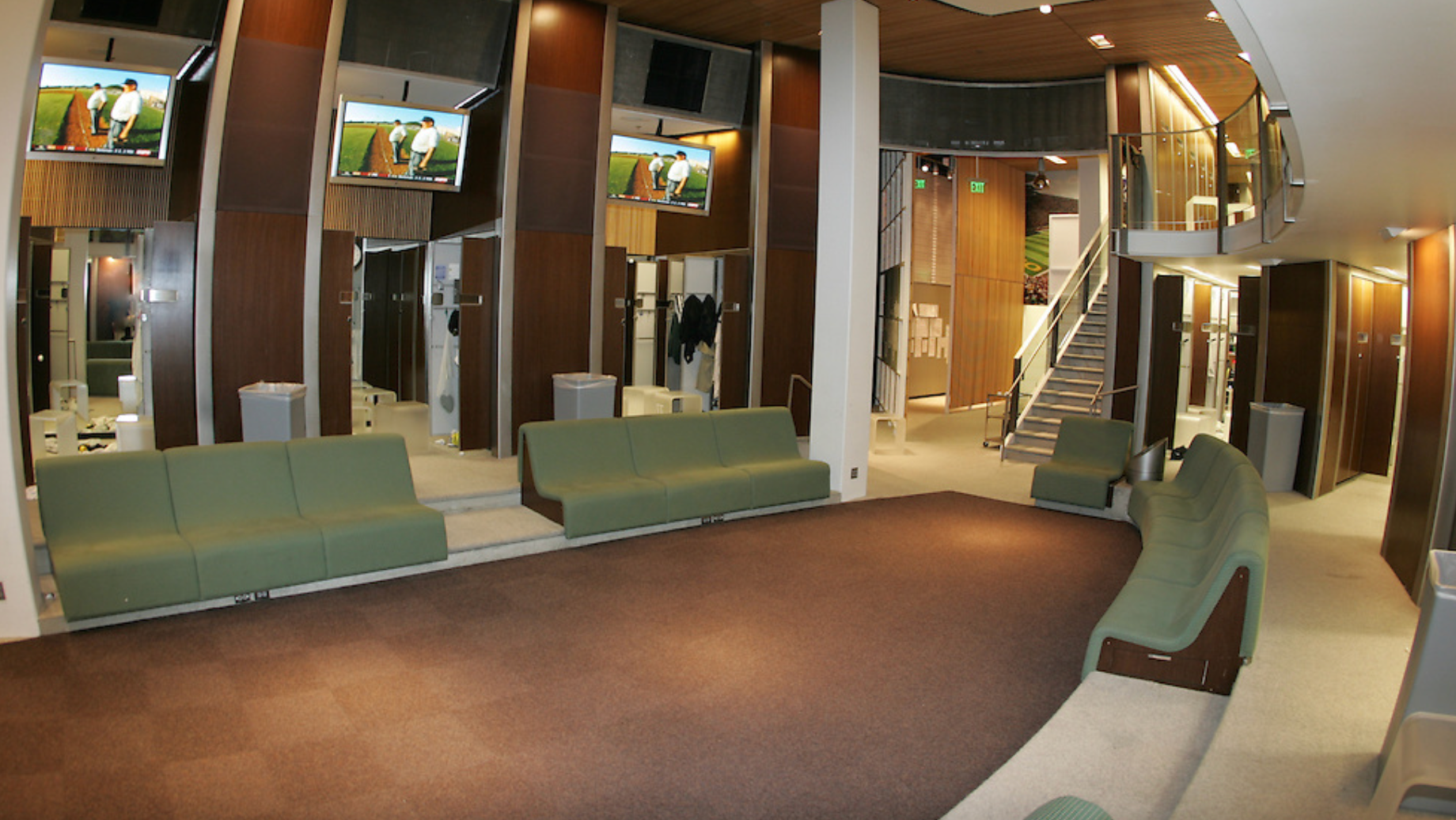 The 10 Best Locker Rooms In College Football In 2024 - The Spun