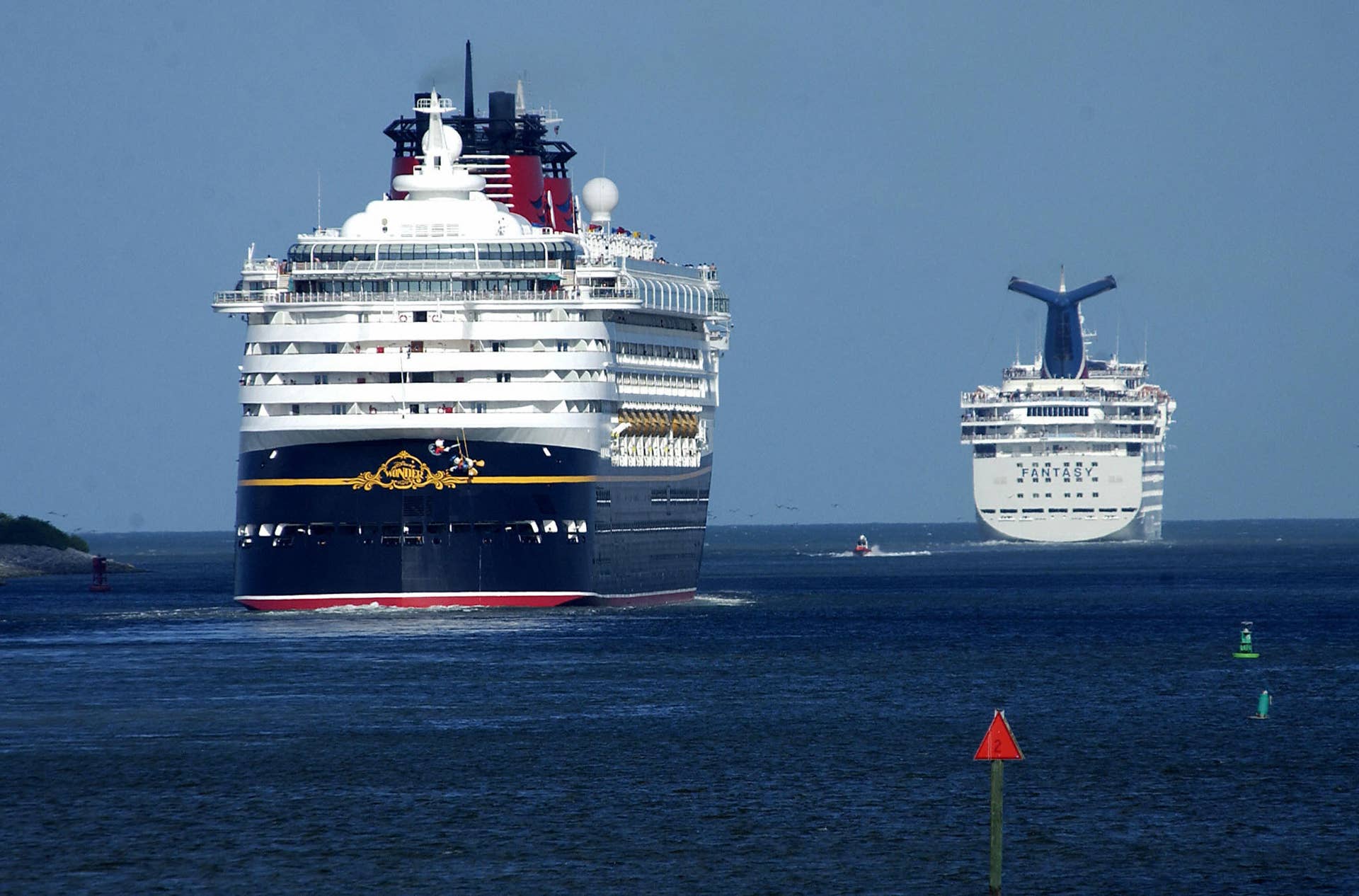Suspect Named In Cruise Ship Death Of 18-Year-Old Cheerleader - The Spun