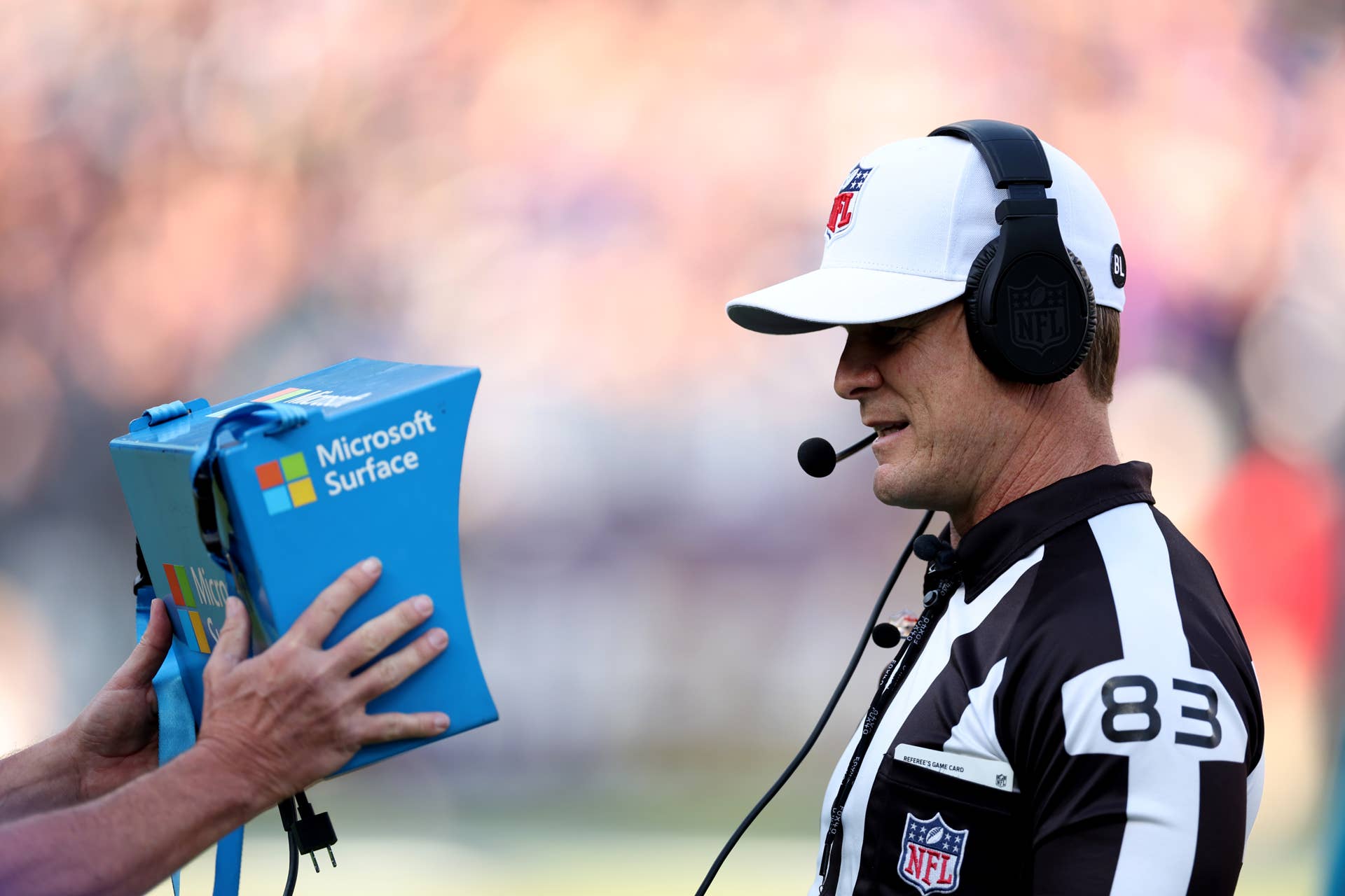 NFL Fans Demanding Veteran Referee's Firing On Sunday Night - The Spun