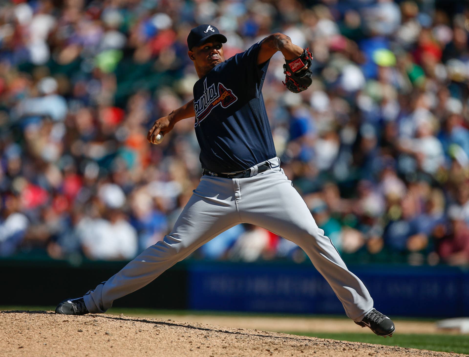 Former MLB Pitcher Is Dead From Heart Attack At 37 - The Spun