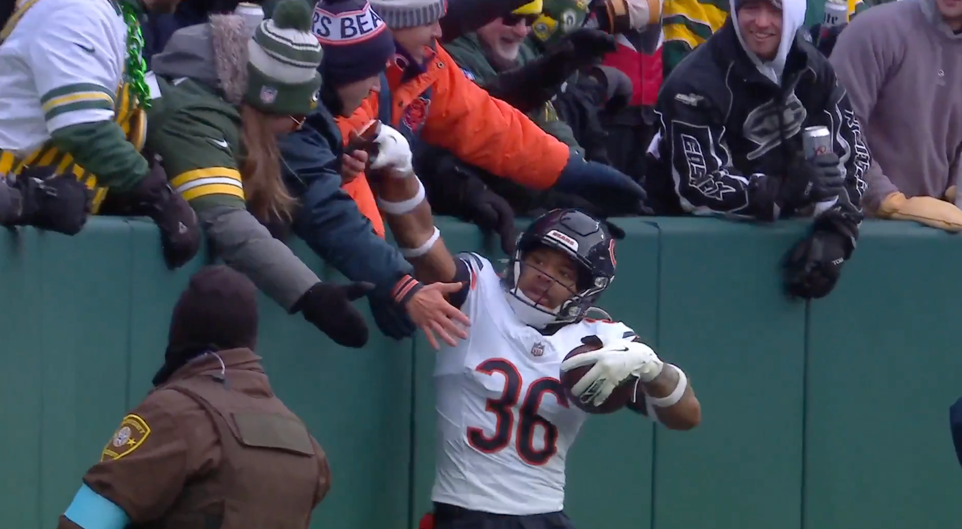 Simone Biles' Husband Had 'Worst' Lambeau Leap In NFL History - The Spun