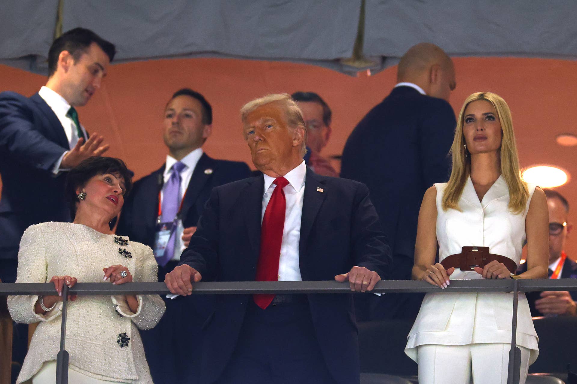 NFL Fans React To President Trump Leaving Super Bowl 59 Early - The Spun