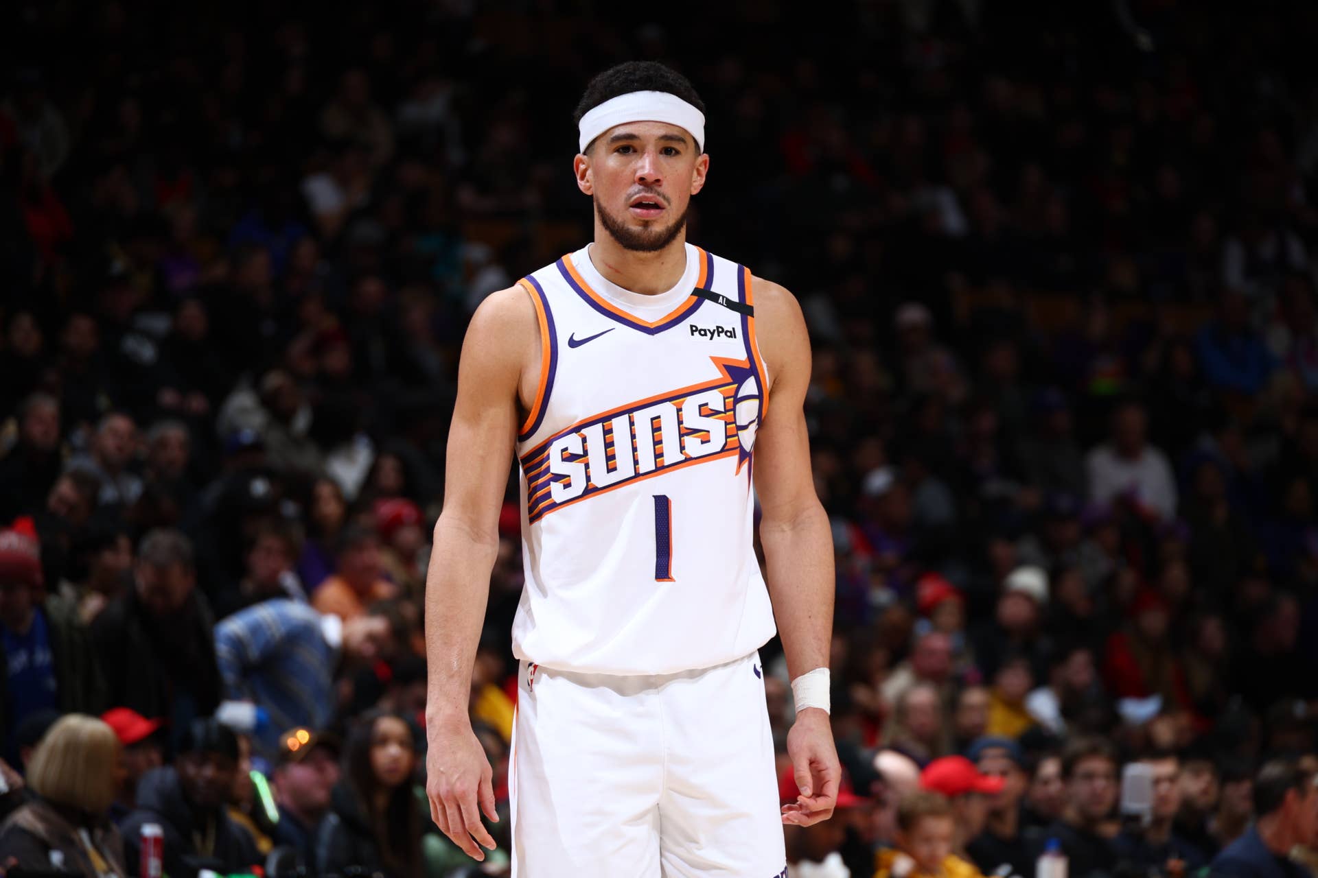 DoorDash Sends Offer To Devin Booker Amid Hooters News - The Spun
