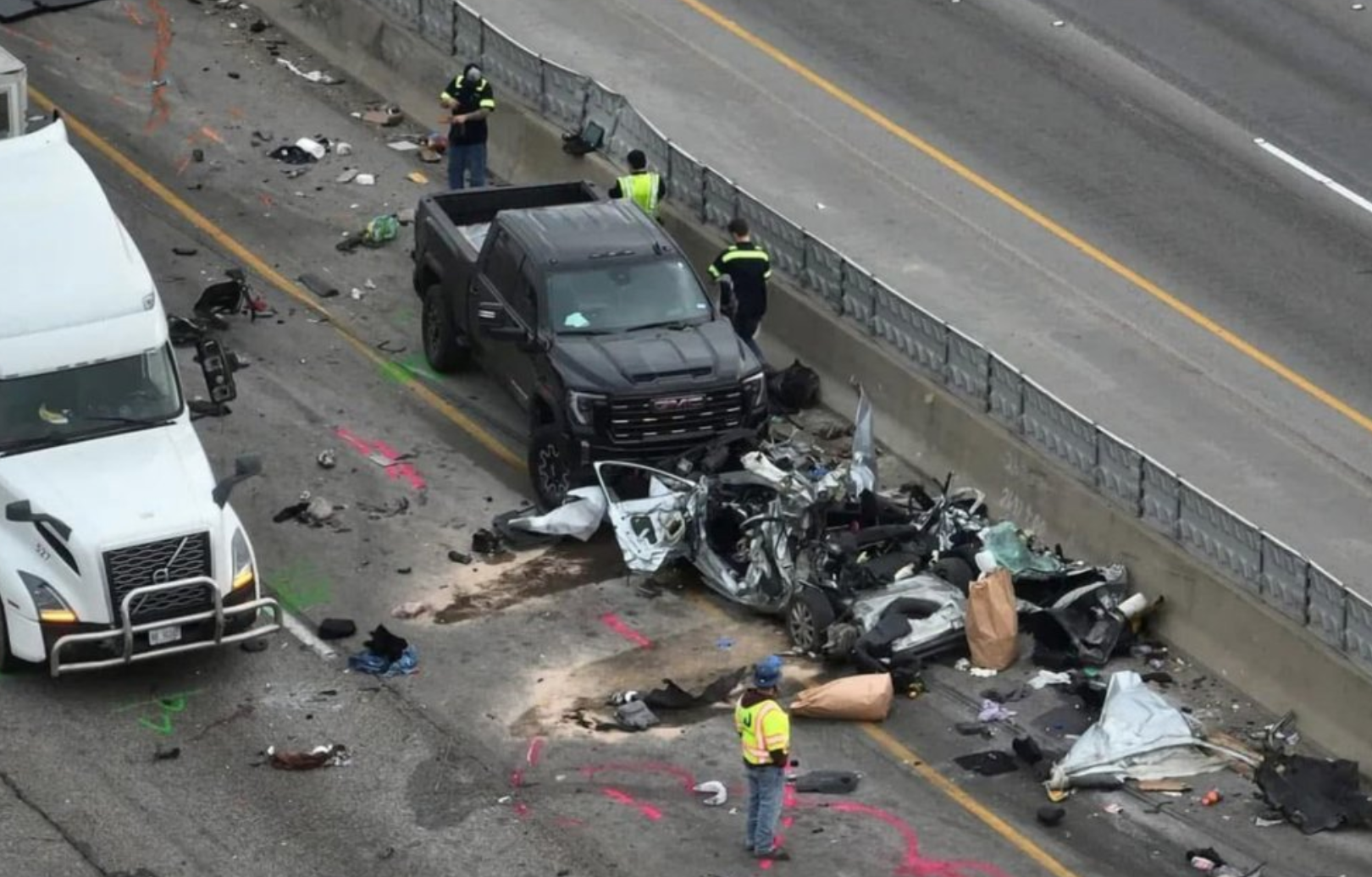 'At Least' 20 People Dead In Major Highway Accident - The Spun