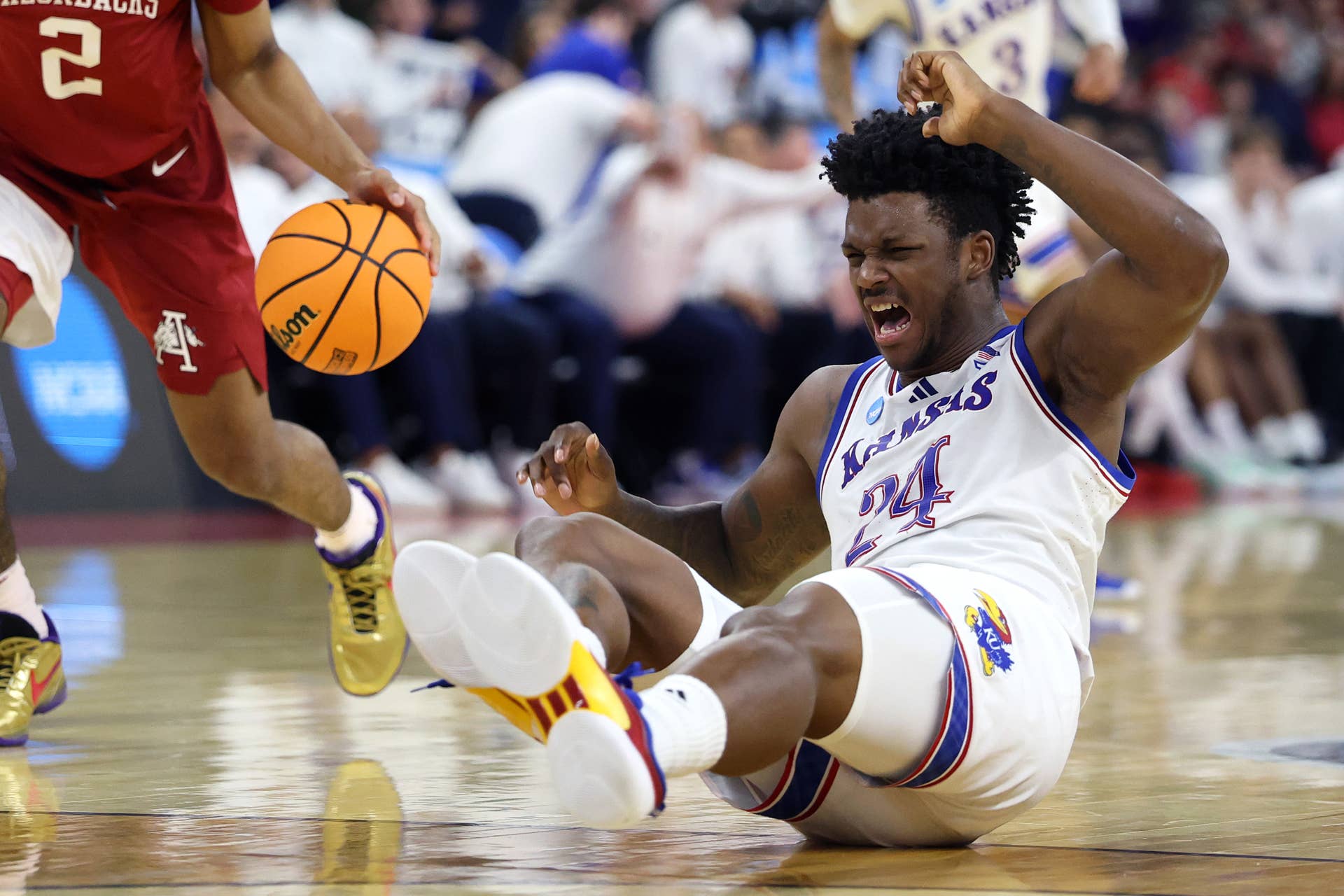 Kansas Star Suffers Heartbreaking Injury Against Arkansas - The Spun