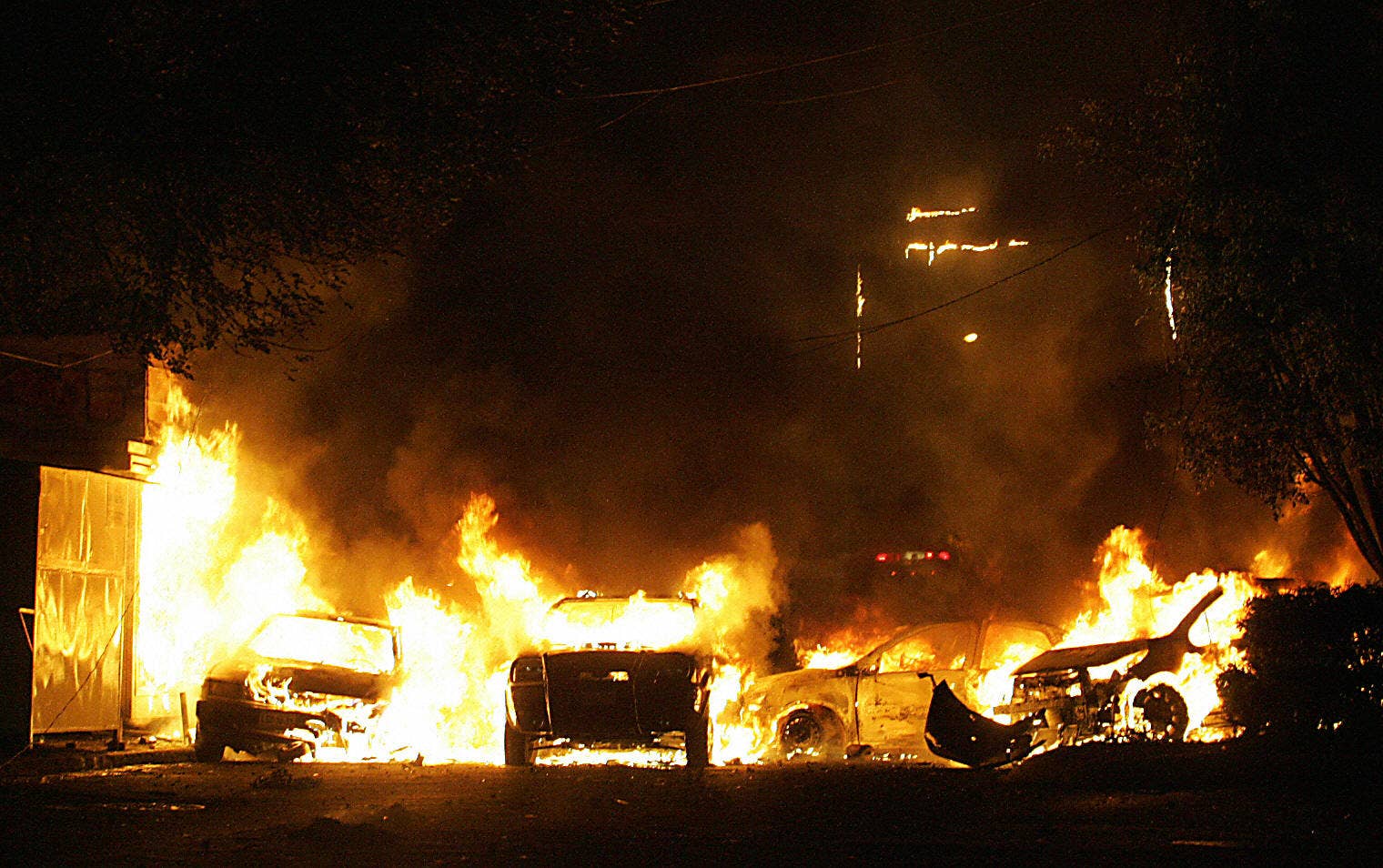 12 People Killed In 'Horrifying' Car Accident Sunday Night - The Spun
