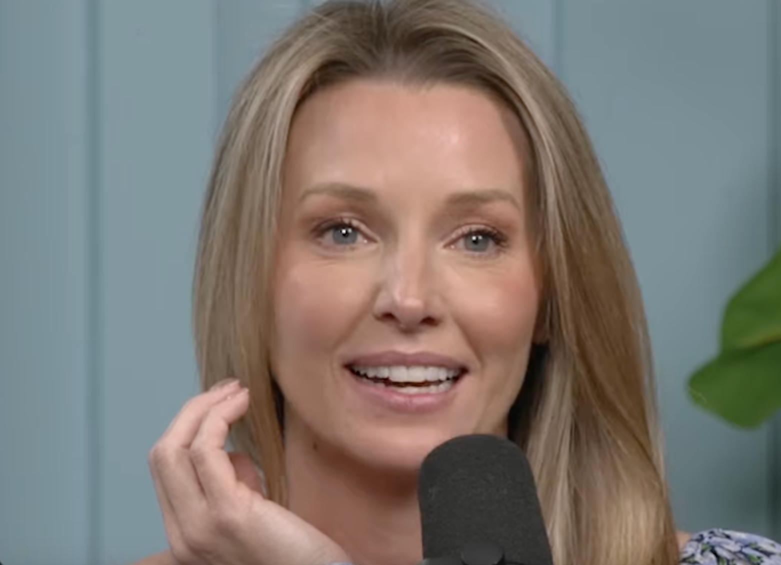 NASCAR Fans React To Amy Earnhardt's 'Embarrassing' Story - The Spun