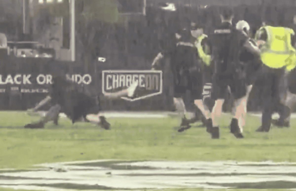 College Football Fan Gets Destroyed After Storming Field During Week 1 ...