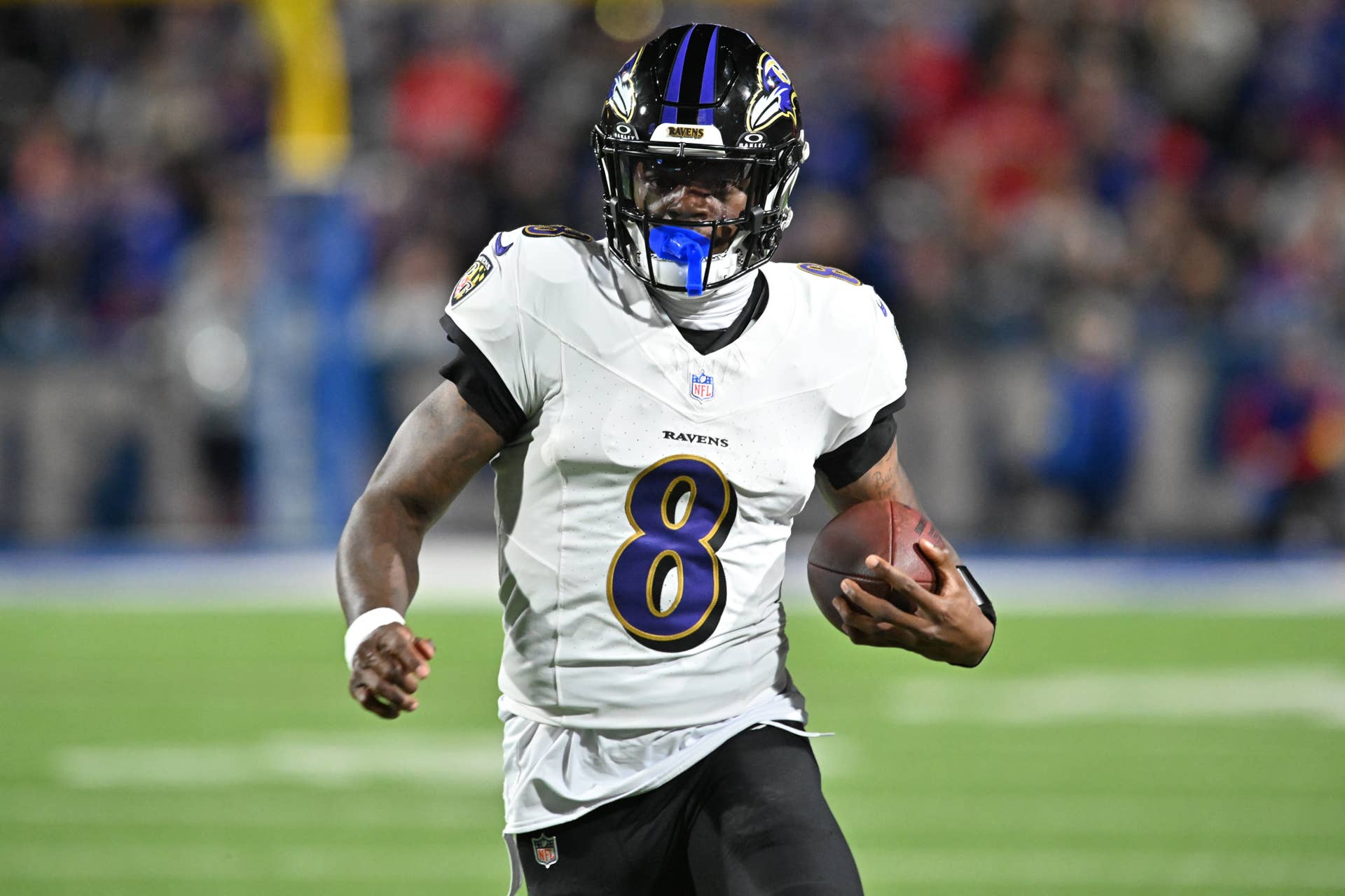 NFL Fans Worried Something Is 'Wrong' With Lamar Jackson - The Spun