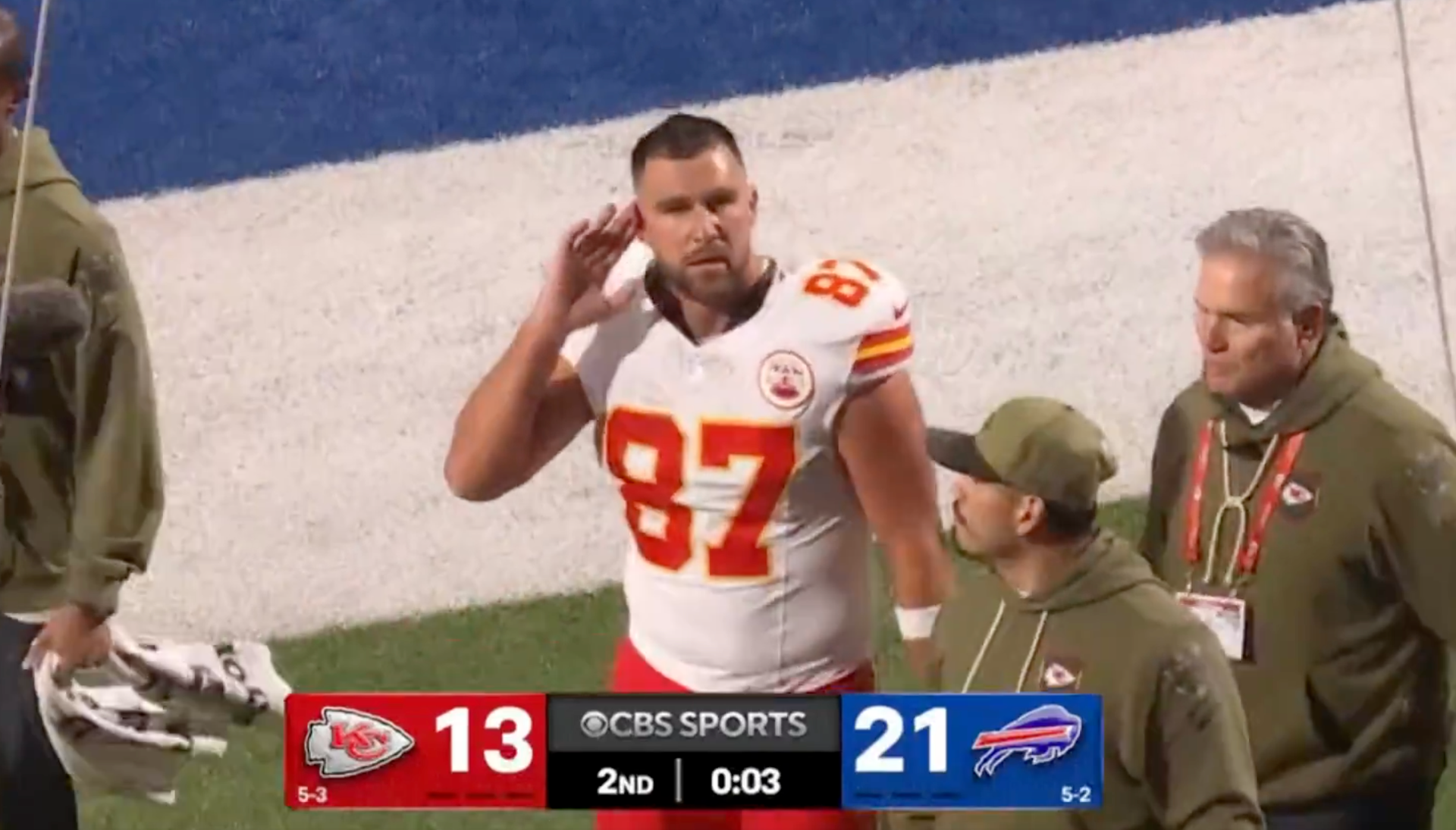 Lip Reader Reveals What Travis Kelce Told Bills Crowd Sunday Night ...