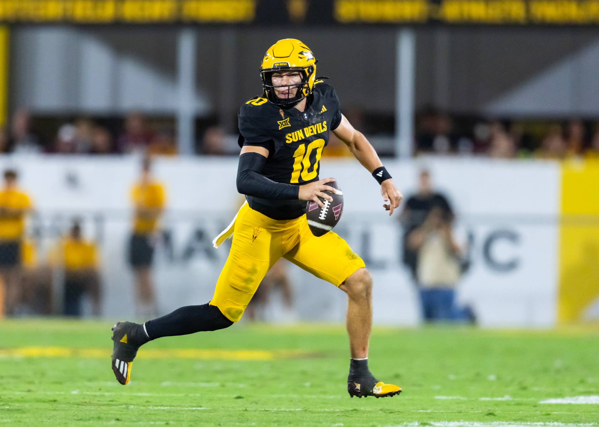 Arizona State Star QB Sam Leavitt Considering Major Transfer - The Spun