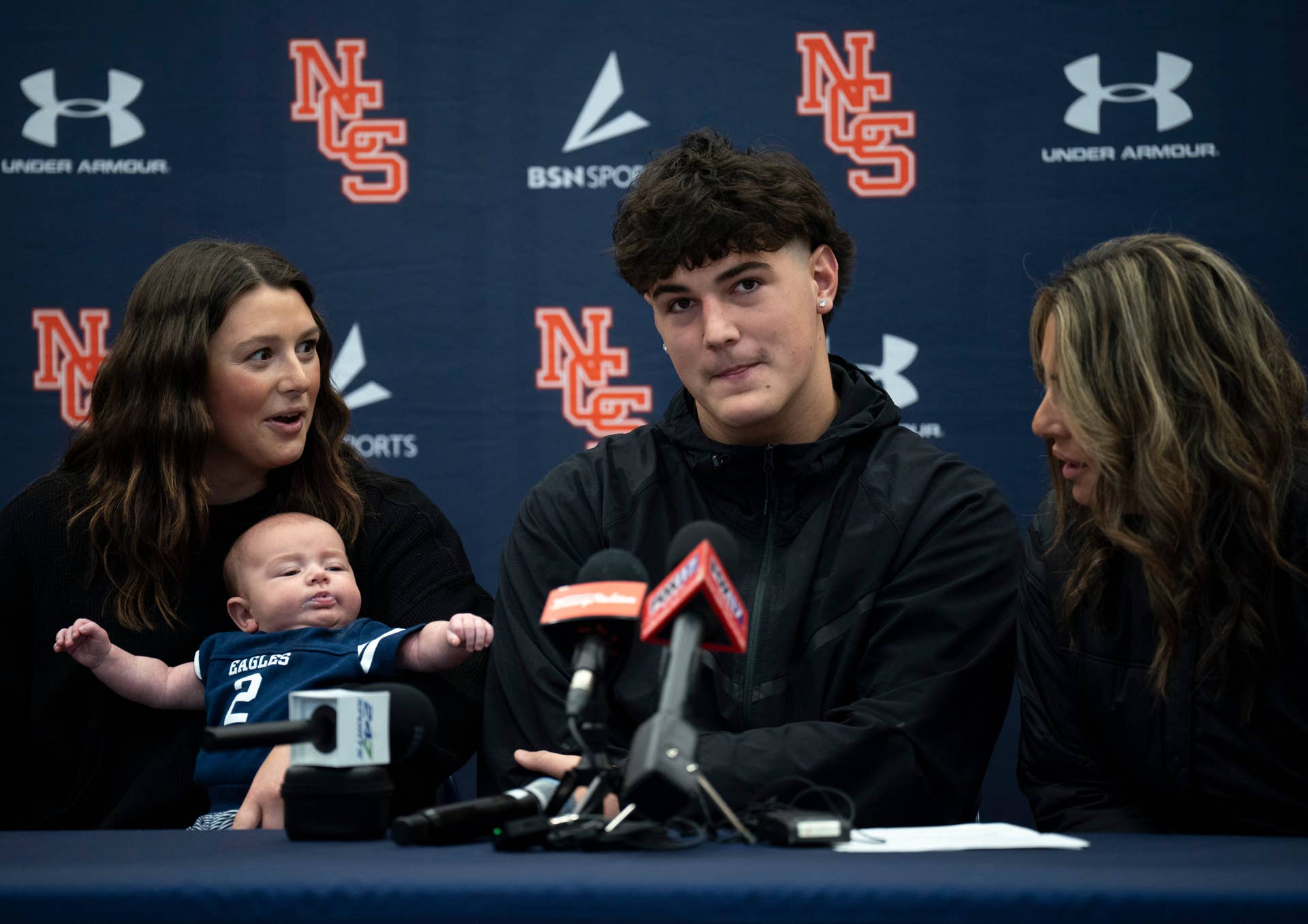 No. 1 QB Recruit Jared Curtis Flips His Commitment On Tuesday - The Spun