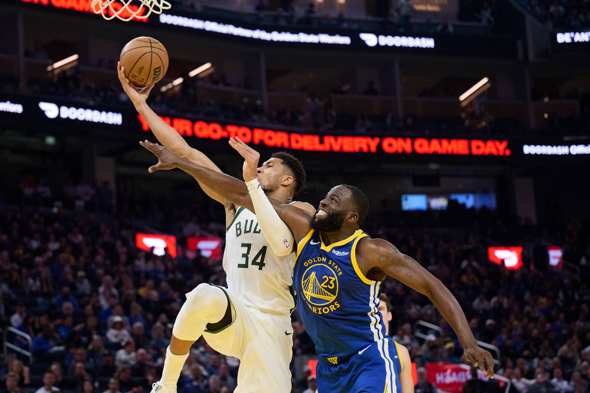Report: The Warriors' Trade Offer For Giannis Has Leaked - The Spun