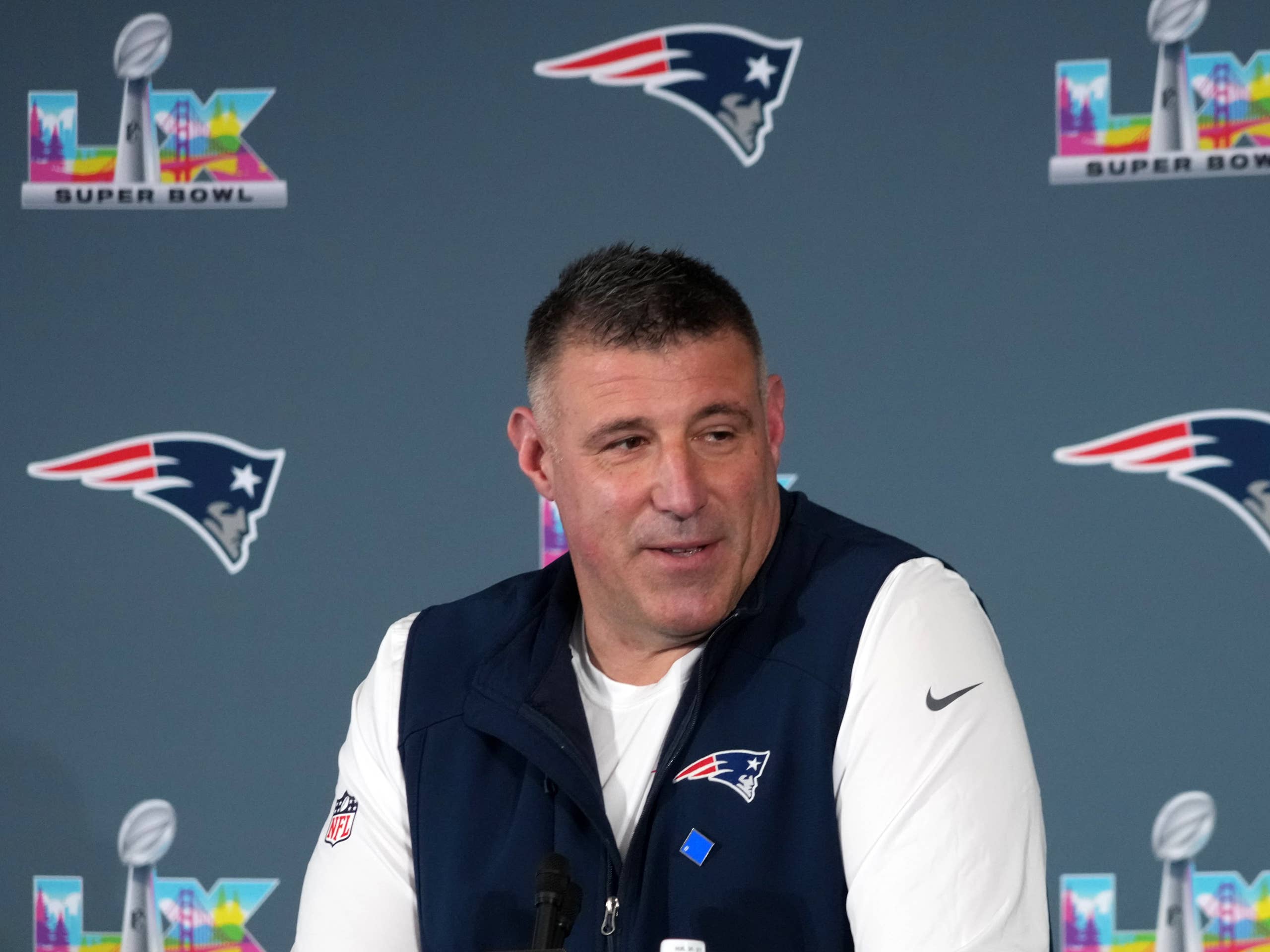 Patriots Coach Mike Vrabel Is Seeking Personal Counseling - The Spun