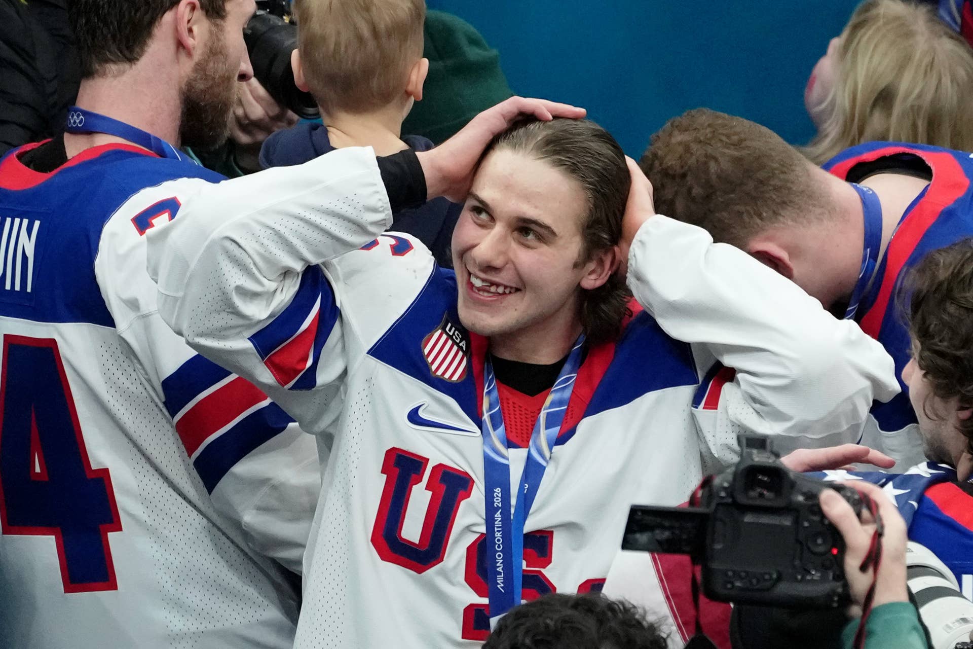 Fans 'Disgusted' With U.S. Hockey Star Jack Hughes After New Photo ...