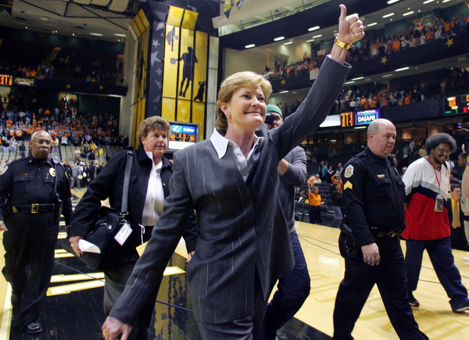 Pat Summitt's Old Comments On Geno Auriemma Have Resurfaced - The Spun
