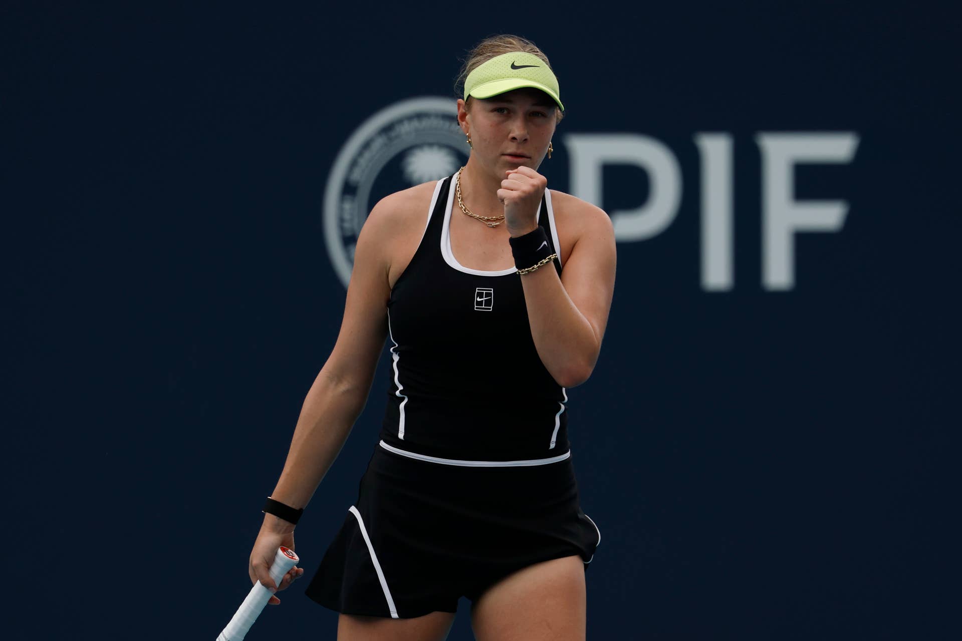 Tennis Star Amanda Anisimova Announces Change Amid Tough Season - The Spun