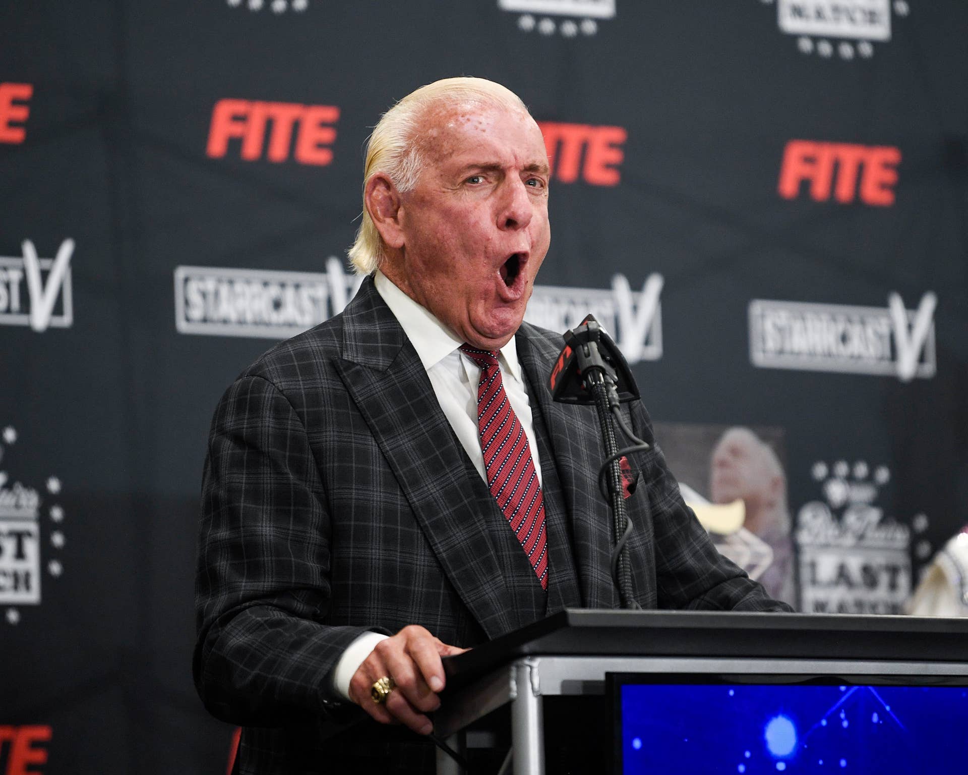 WWE Legend Ric Flair Has 1 Word For Luka Doncic - The Spun