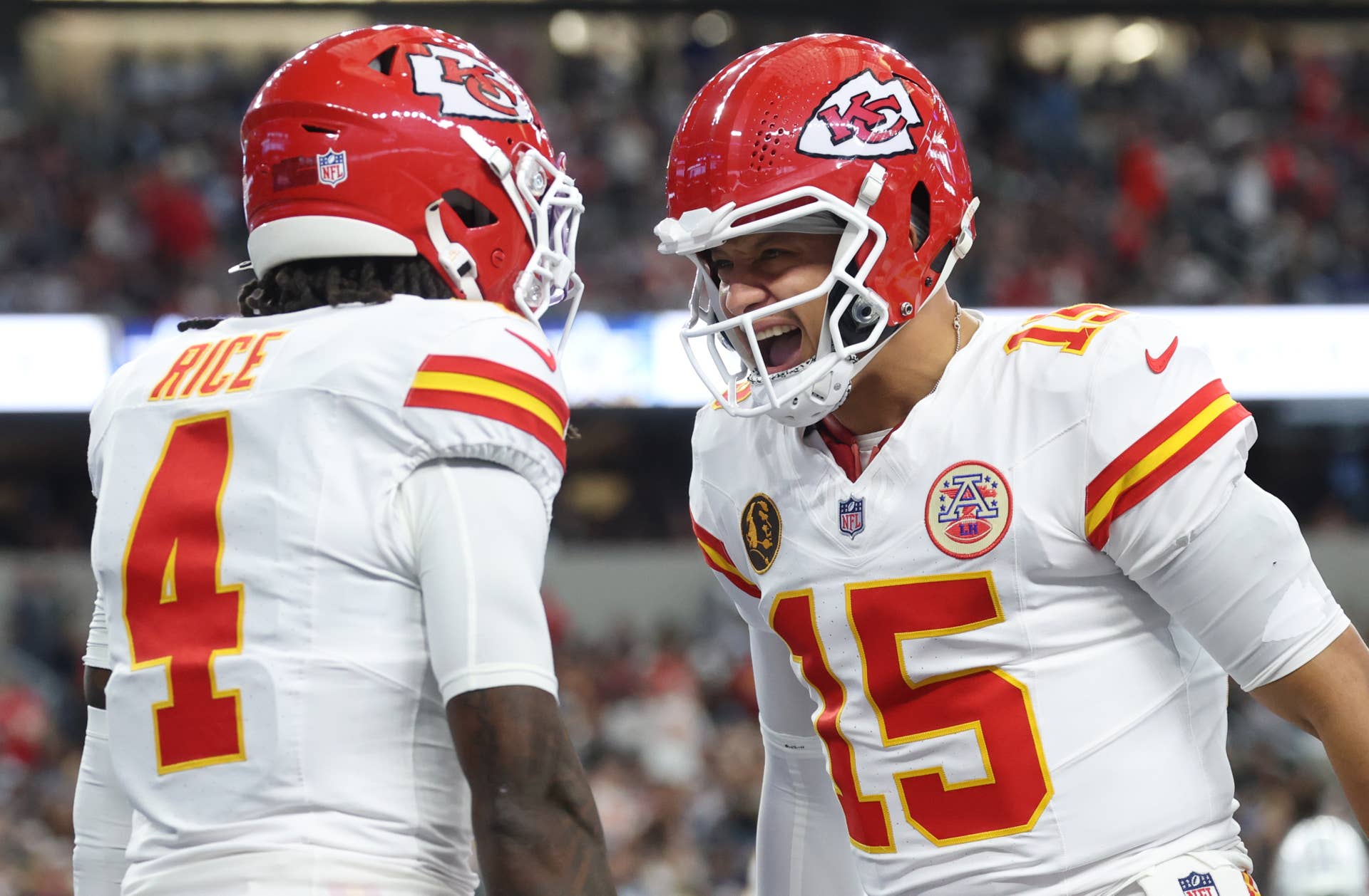 Patrick Mahomes Reaction To Chiefs Signing Kenneth Walker Says It All ...
