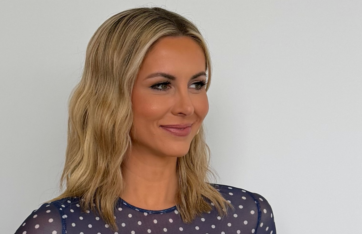 Laura Rutledge Grabs Attention In 'Stunning' Outfit Photo at 37 - The Spun