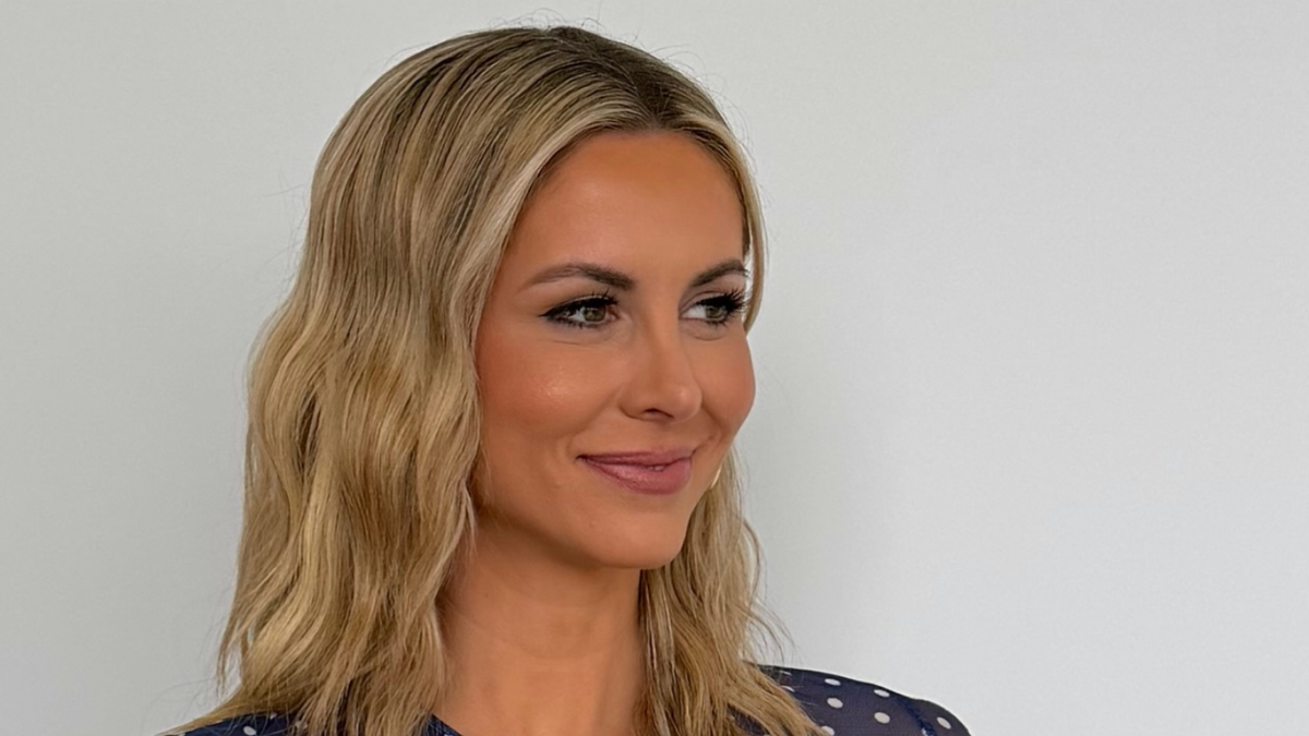 Laura Rutledge Grabs Attention In 'Stunning' Outfit Photo at 37 - The Spun
