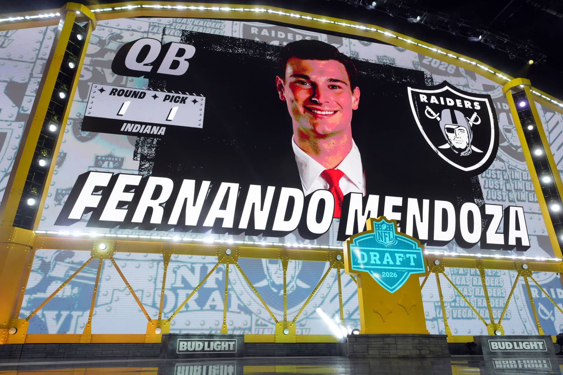 5 Favorites Emerge To Go No. 1 Overall In 2027 NFL Draft - The Spun