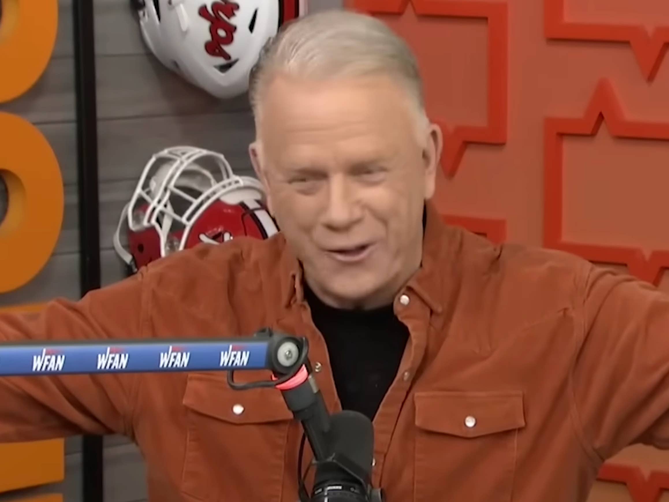 NFL Legend Call Out Boomer Esiason For 'Bonehead' Behavior - The Spun