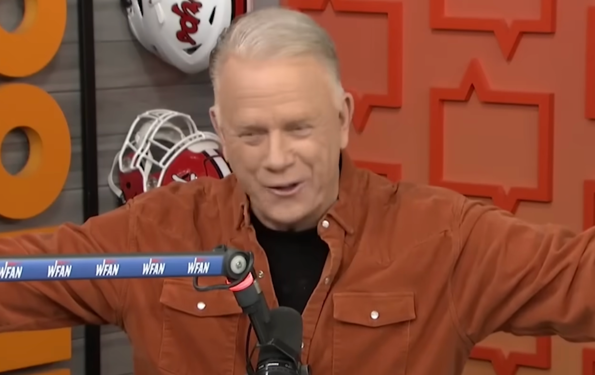 NFL Legend Call Out Boomer Esiason For 'Bonehead' Behavior - The Spun