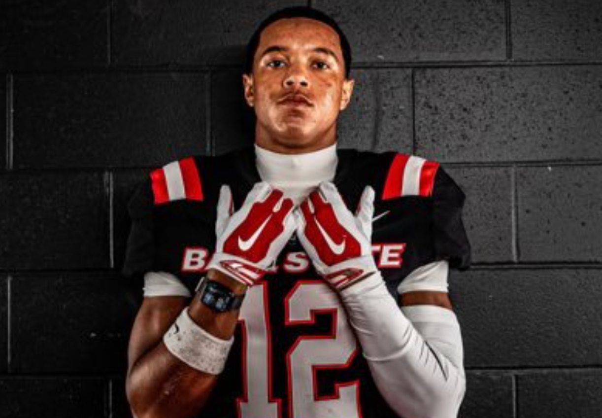 College Football Freshman Dead Sunday at 18 - The Spun