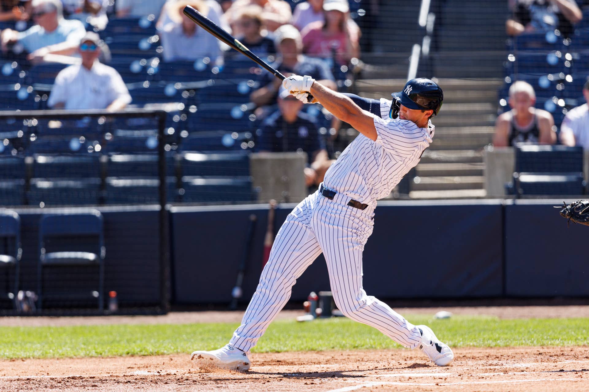 Spencer Jones' Girlfriend Is Ready For His Yankees Debut - The Spun