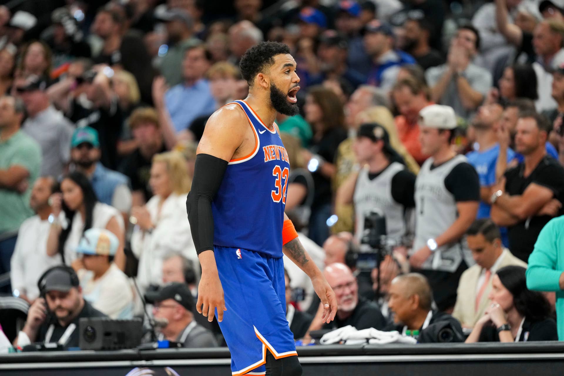 Karl-Anthony Towns 'Praying' For New York Police During NBA Finals ...