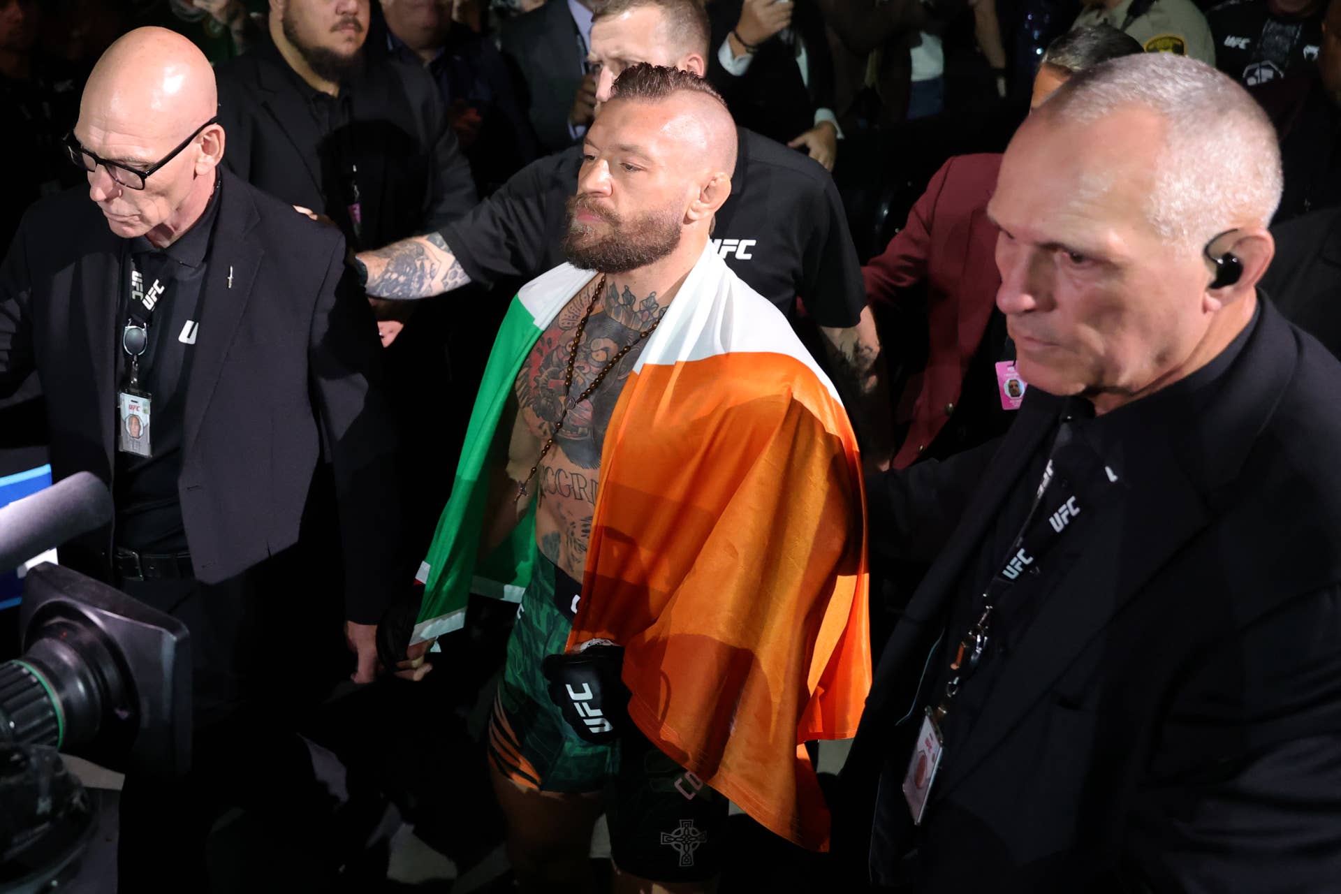 Conor McGregor Makes Decision On UFC Career After Devastating Injury Conor McGregor Makes Decision On UFC Career After Devastating Injury