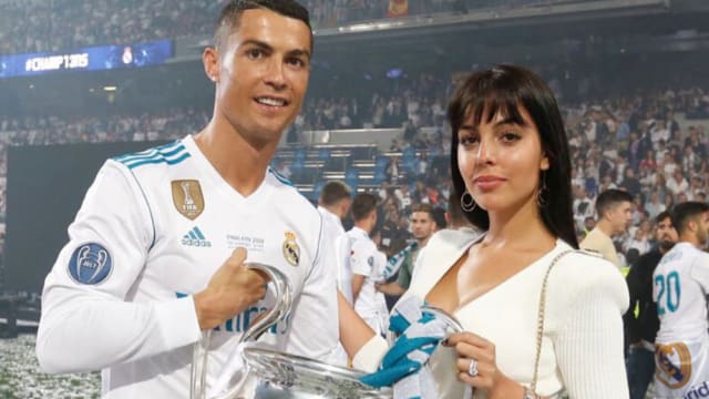 Cristiano Ronaldo Sparks Marriage Rumors At Awards Ceremony - The Spun