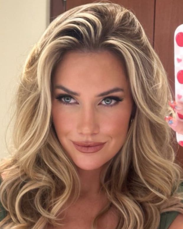 Paige Spiranac Stunned In Maxim Magazine Cover Shoot Photos - The Spun