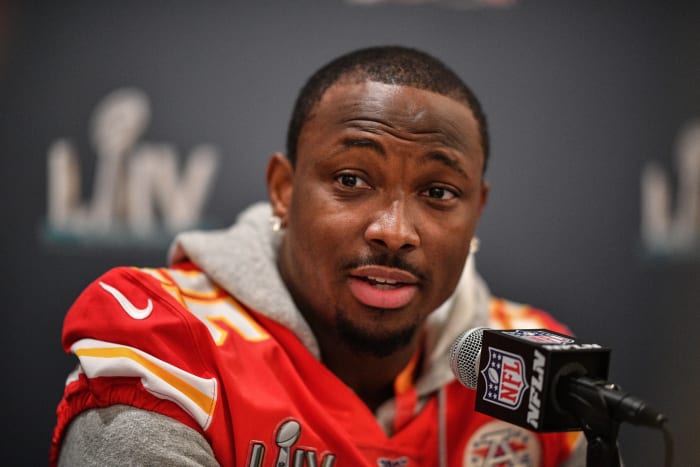 Former Nfl Running Back Lesean Mccoy Betting 100 000 On Chiefs To Win