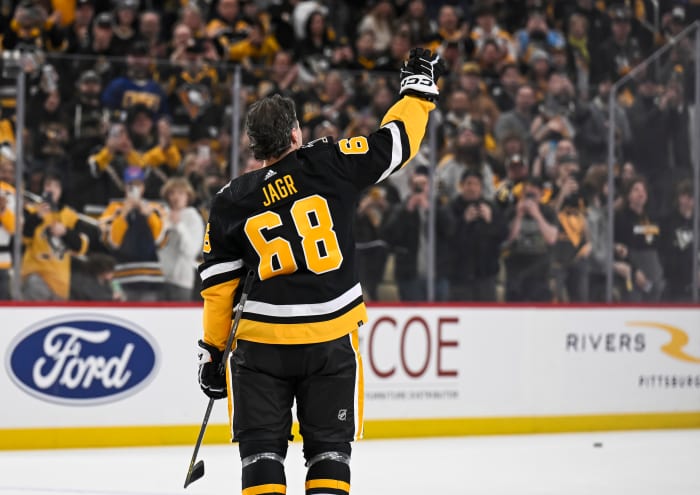 Penguins Announce Their Jaromír Jágr Bobbleheads Were Stolen - The Spun