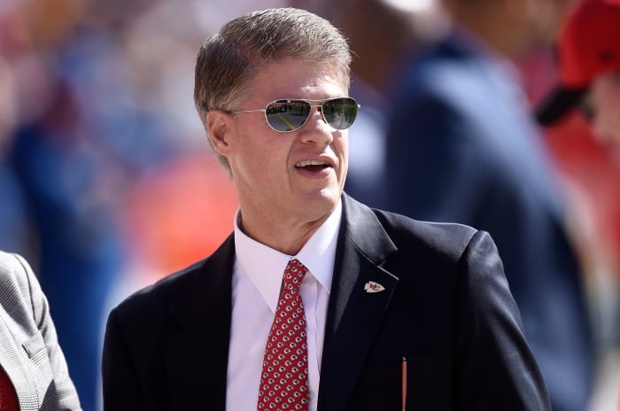Chiefs Players Give Unflattering Grade To Team's Owner - The Spun