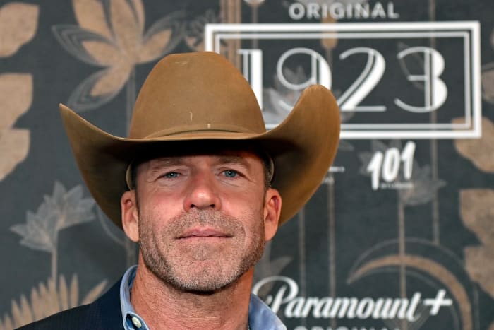 Taylor Sheridan Ripped For His Appearance On 'Yellowstone' Sunday Night ...