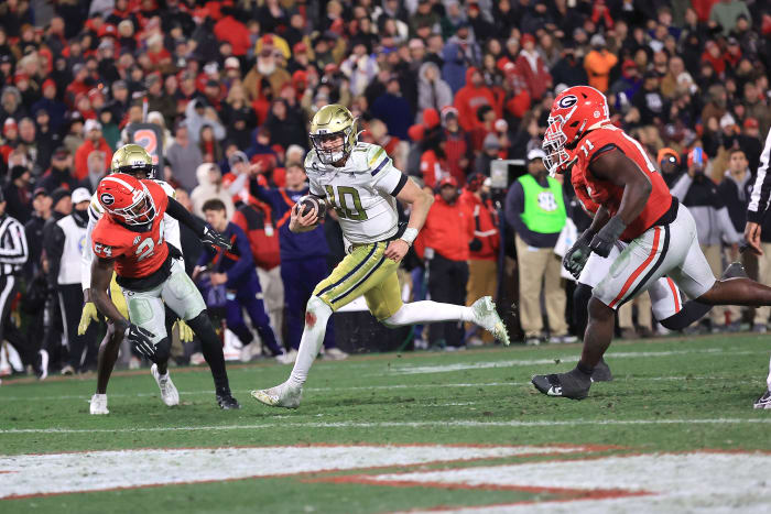 Referees Missed Clear Targeting On Georgia In Fourth Quarter Of Georgia ...