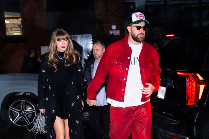 Travis Kelce Reveals Where He Ranks Himself Among Taylor Swift's Fans ...