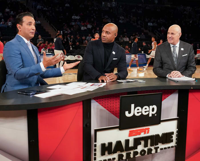 ESPN Announcer Ripped For Sending 'Nasty' Text Messages - The Spun