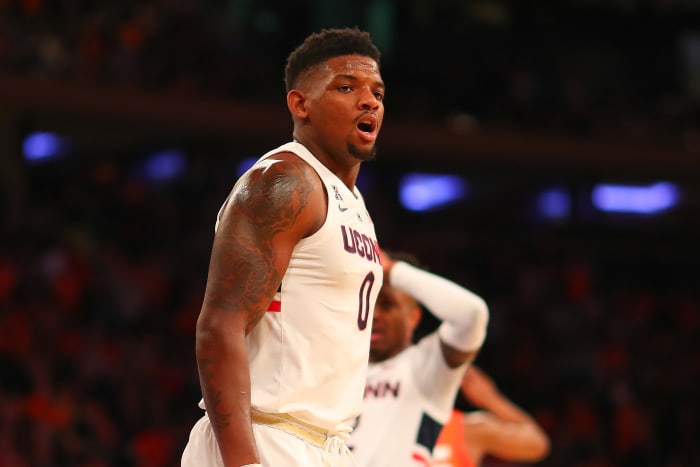 Former College Basketball Player Accused Of Murdering His Mother - The Spun