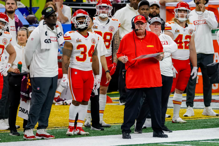 Mics Caught What Chiefs Players Said On Sideline Down 27-0 - The Spun