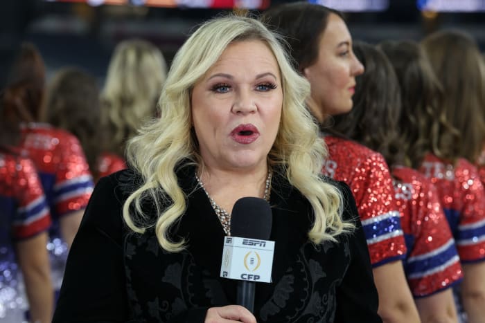 Holly Rowe Heartbroken By Death Of Legendary ESPN Announcer - The Spun